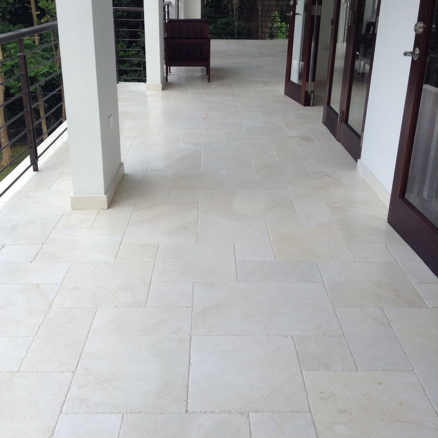 French Vanilla 24″x24″ Marble Tile – LW Stone